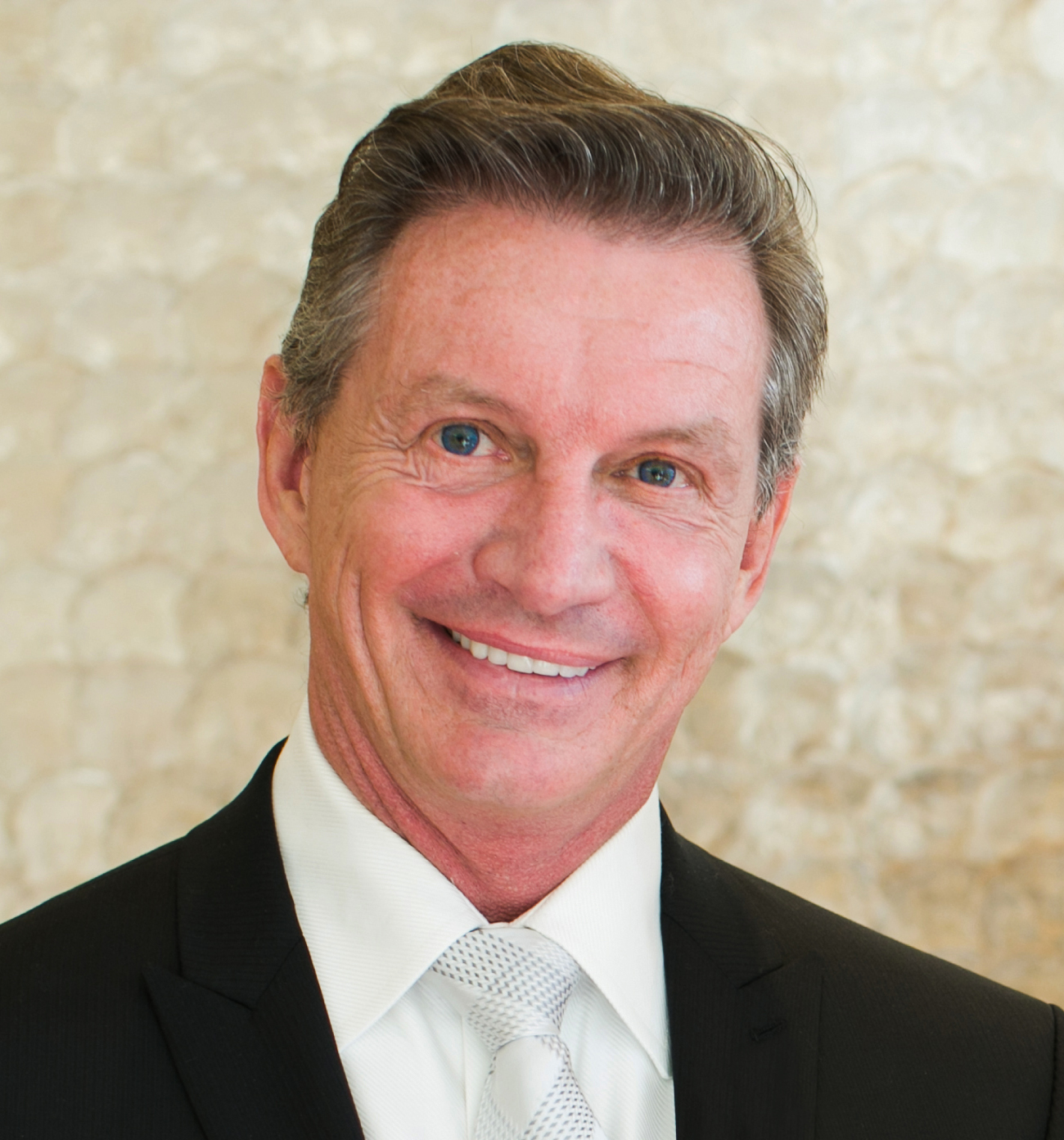 Leaders in Luxury Speakers - Institute for Luxury Home Marketing